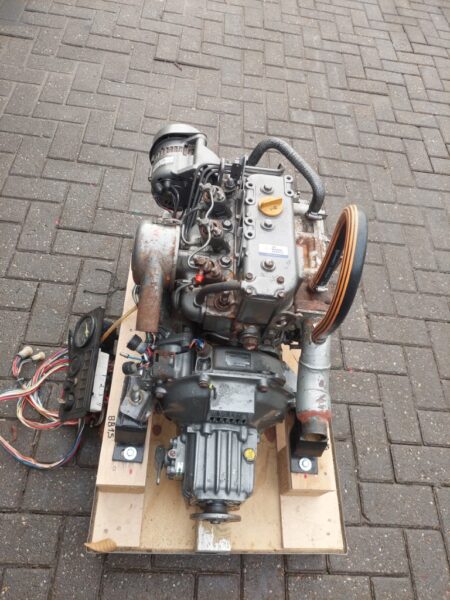 Yanmar 3GM-D 20hp Marine engine with reverse gear