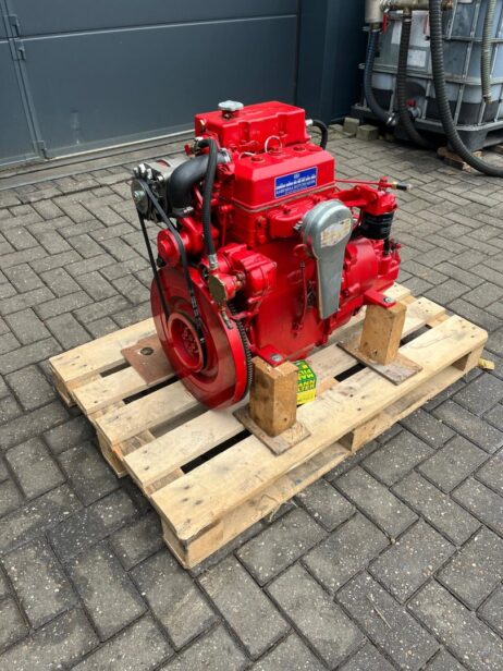 Bukh DV24 ME marine engine with gearbox and heat exchanger
