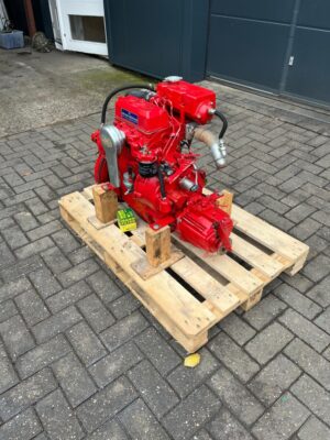 Bukh DV24 ME marine engine with gearbox and heat exchanger