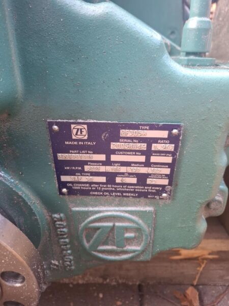 Volvo Penta D9-500 marine engine with gearbox