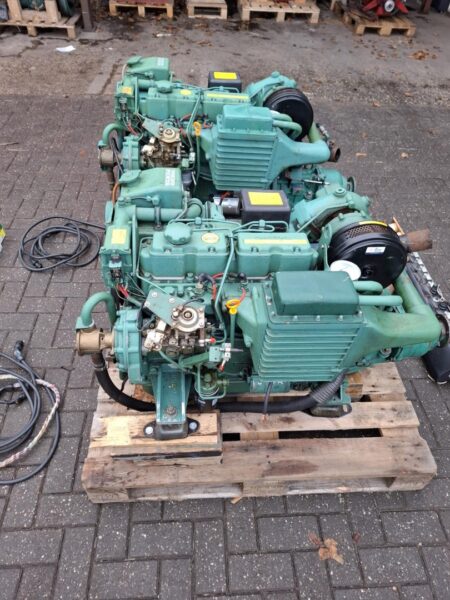 set of Volvo Penta TAMD31A 130hp Marine engine Heat exchanger