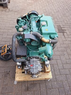 Volvo Penta MD22 50hp Marine Engine with Gearbox and Dashboard