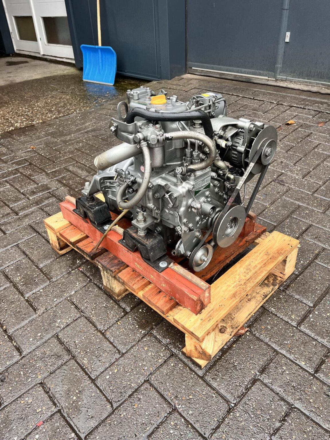 Yanmar 2GM20 18pk scheepsmotor met keerkoppeling