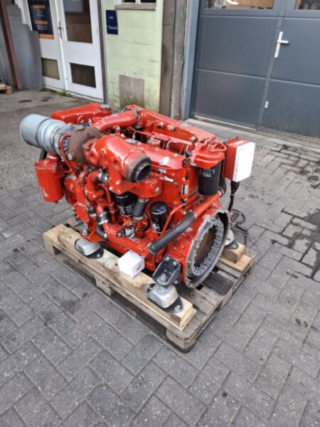 Iveco 8061 SRM25 280 HP Marine Engine with Heat Exchanger (1x) – Engine ...