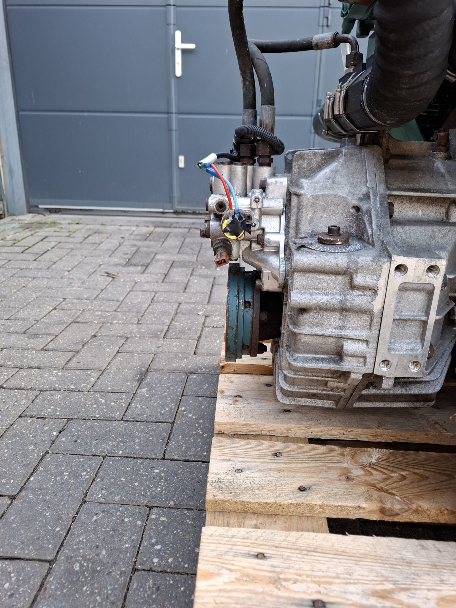 Volvo Penta D4-225 marine engine with gearbox