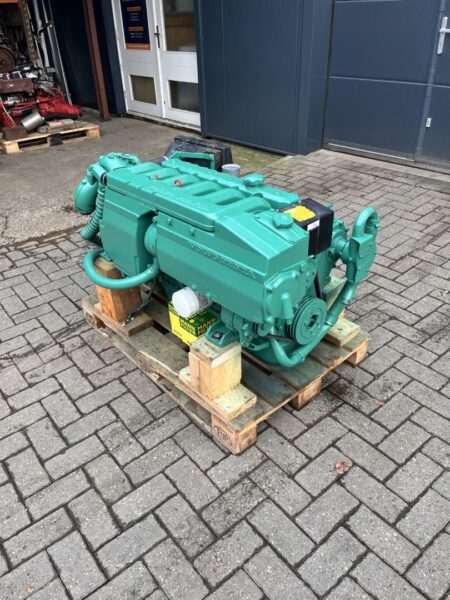 Volvo Penta TMD40A 125HP Marine Engine with MS3 Gearbox