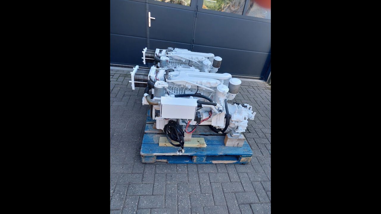 Mercedes OM603 (1x) 3.0L turbodiesel met ZF keerkoppeling, warmtewisselaar